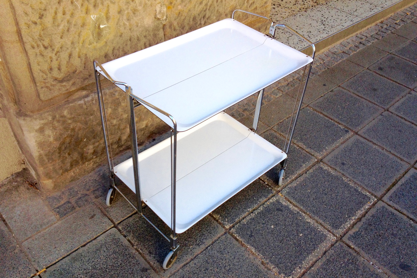 Verschiedene Servierwagen bzw. Dinette - raumwunder - vintage wohnen in ...