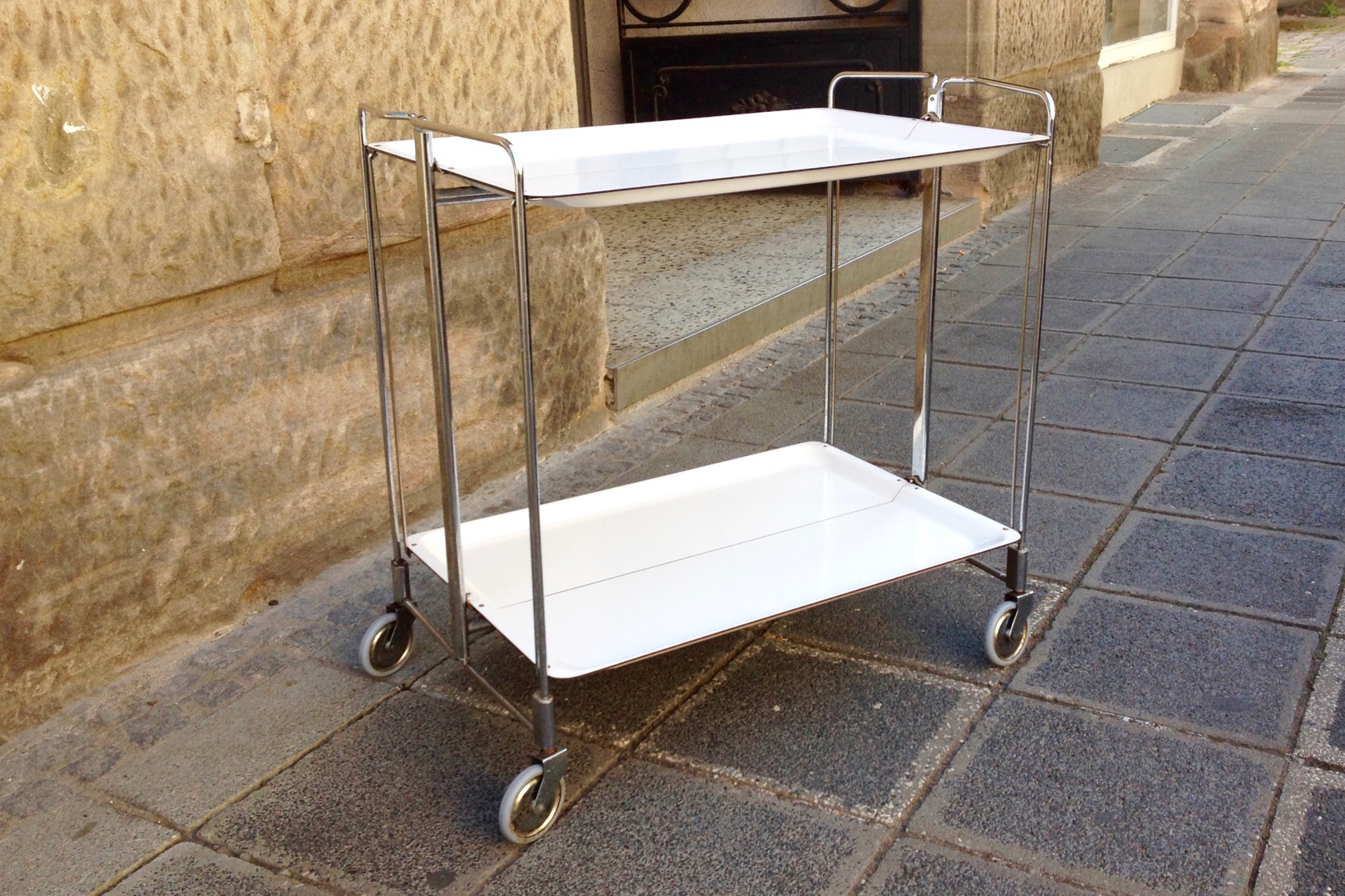 Verschiedene Servierwagen bzw. Dinette - raumwunder - vintage wohnen in ...